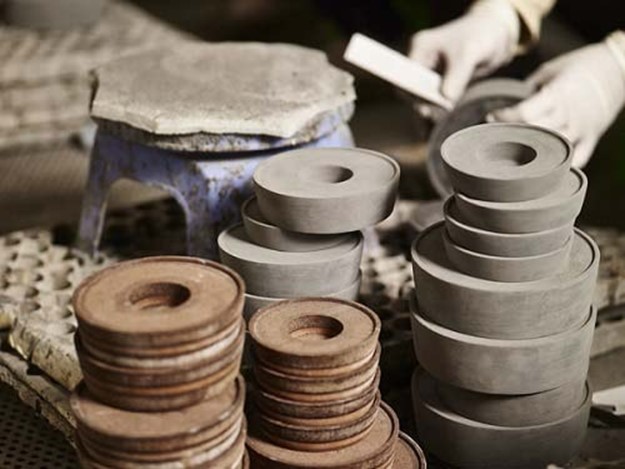 THE PROCESS OF MAKING THE LACQUERWARE